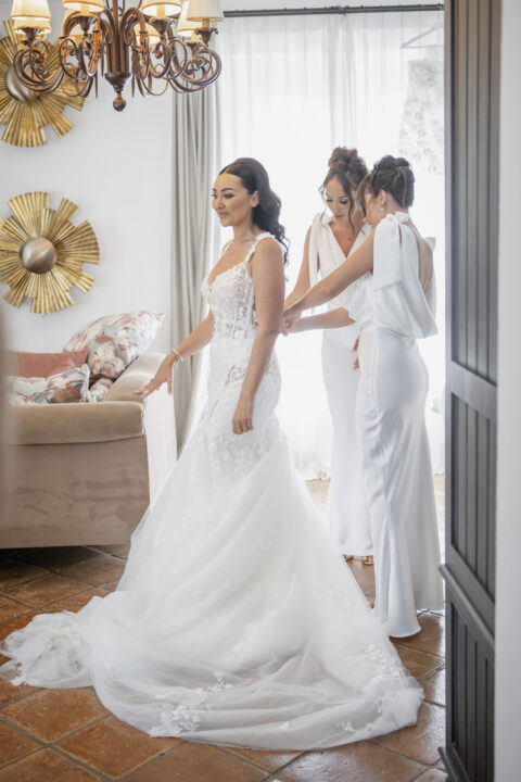 Elegant black and white wedding at Finca Monasterio