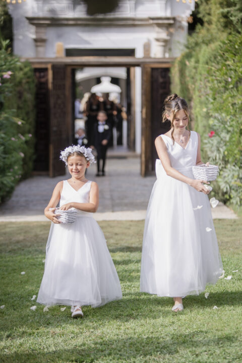 Elegant black and white wedding at Finca Monasterio
